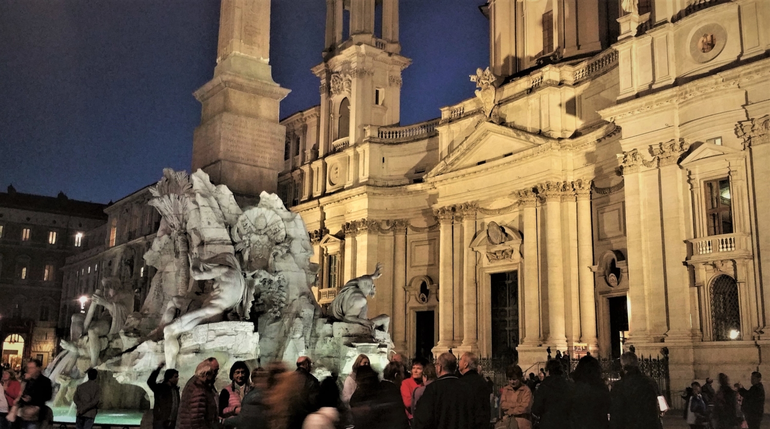 FOUR SEASONS' EVENING TOUR OF ROME - Walks Inside Italy