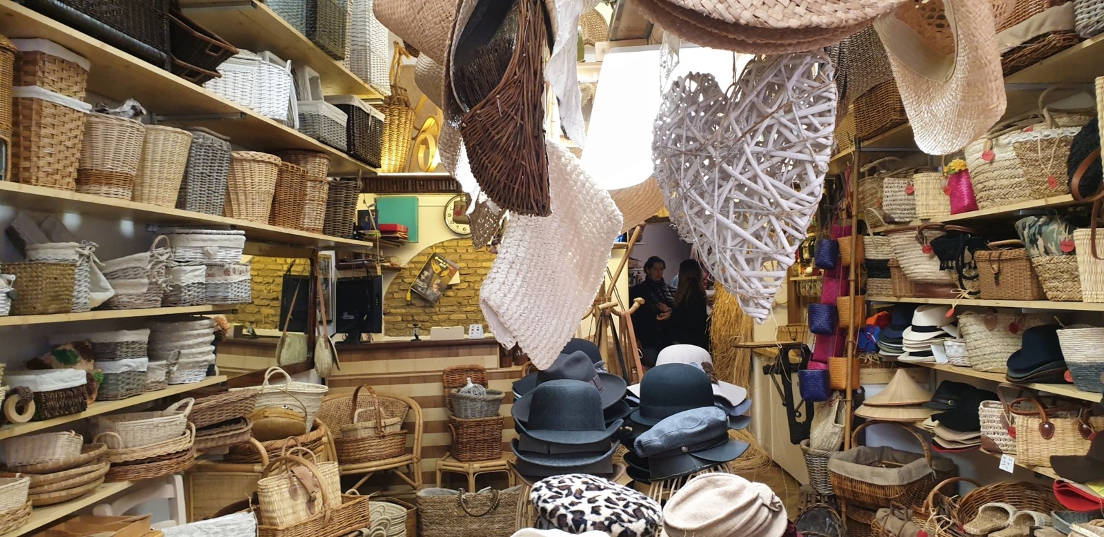 ROME MASTER ARTISANS - Walks Inside Italy