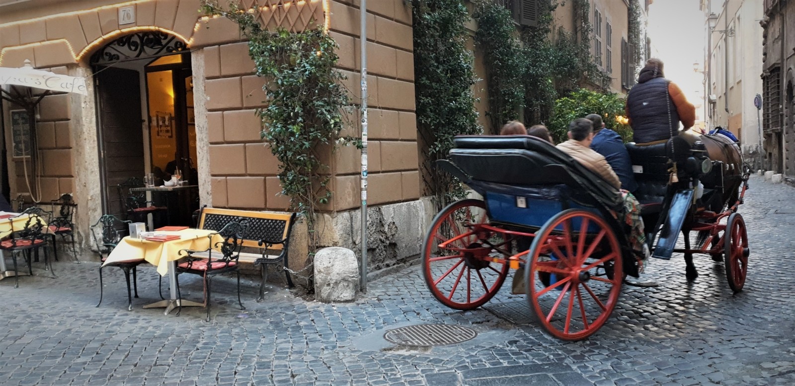 ROME MASTER ARTISANS - Walks Inside Italy