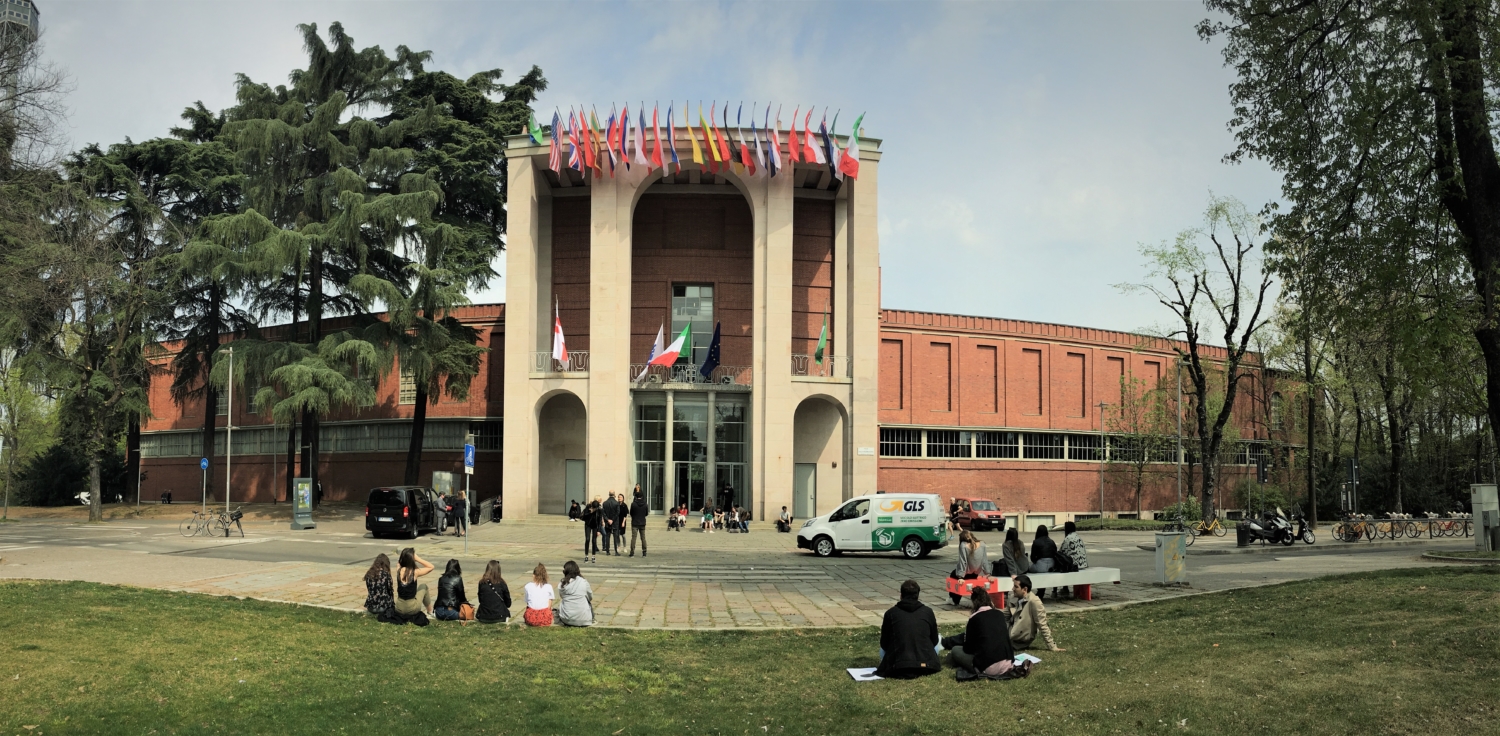 DESIGN IN MILAN - Walks Inside Italy