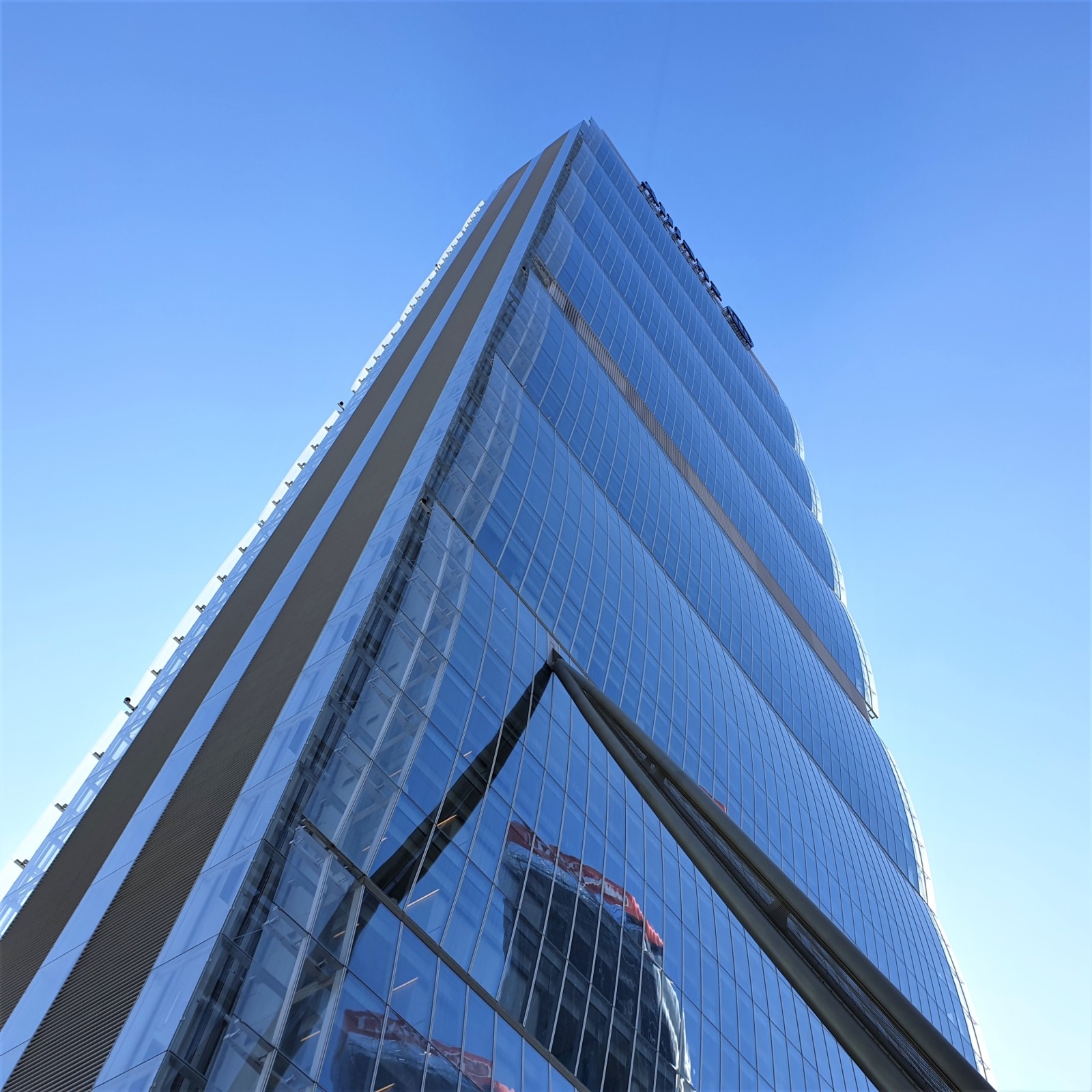 DESIGN IN MILAN: THE NEW MUSEUM & CITY LIFE - Walks Inside Italy